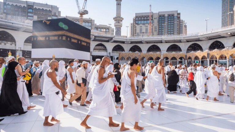What is the Purpose and Symbolism Behind Tawaf in Islamic Pilgrimage ...